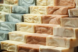 Découvrez les articles sur le savon à froid et la cosmétique en général ...